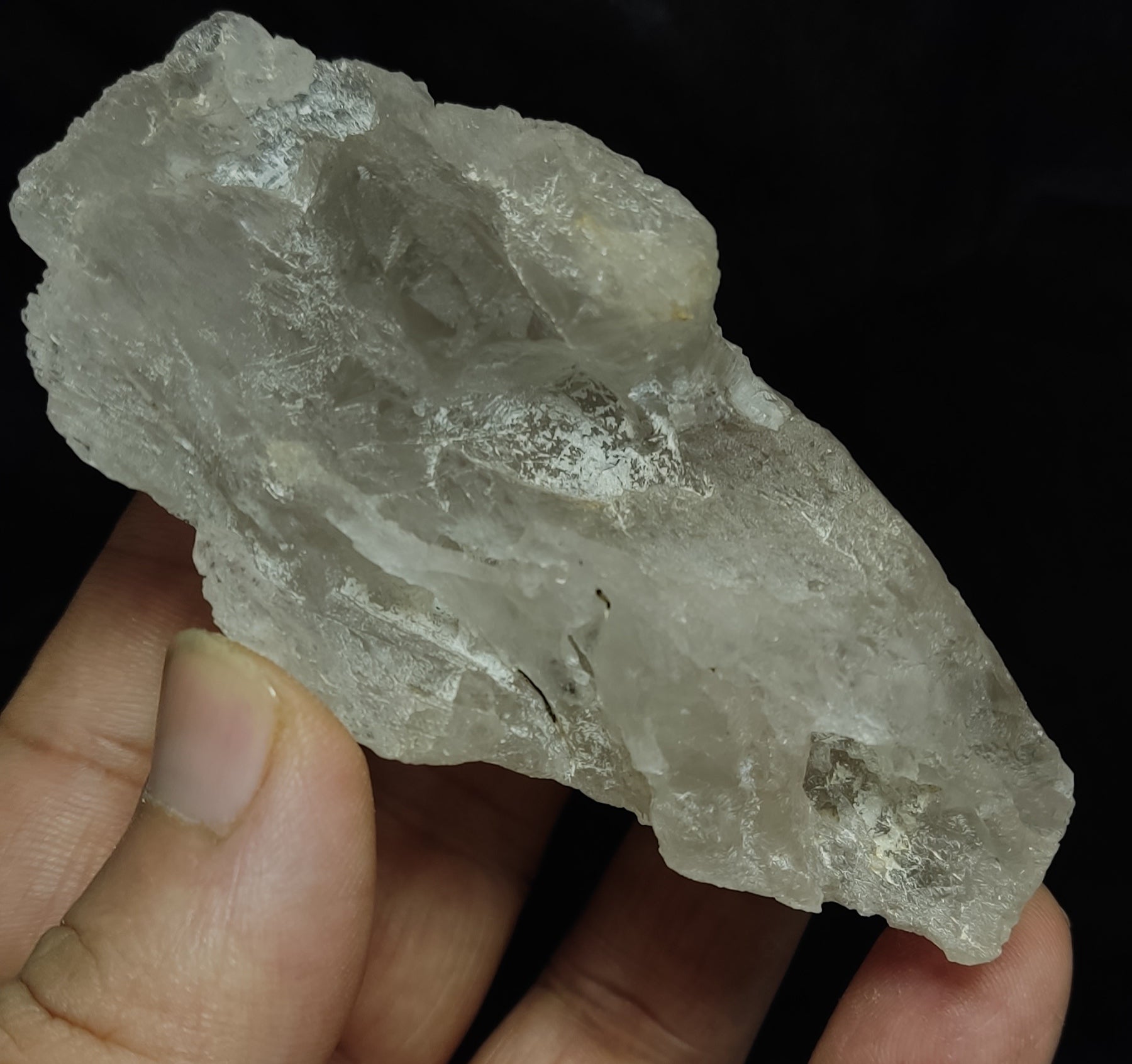 Natural fully etched smoky quartz 156 grams – Latif Creations